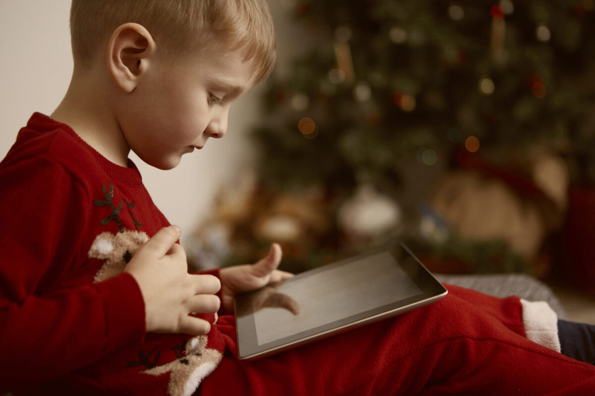 Ηλεκτρονικά και LEGO googlαραν τα παιδιά για τα δώρα των φετινών εορτών ...