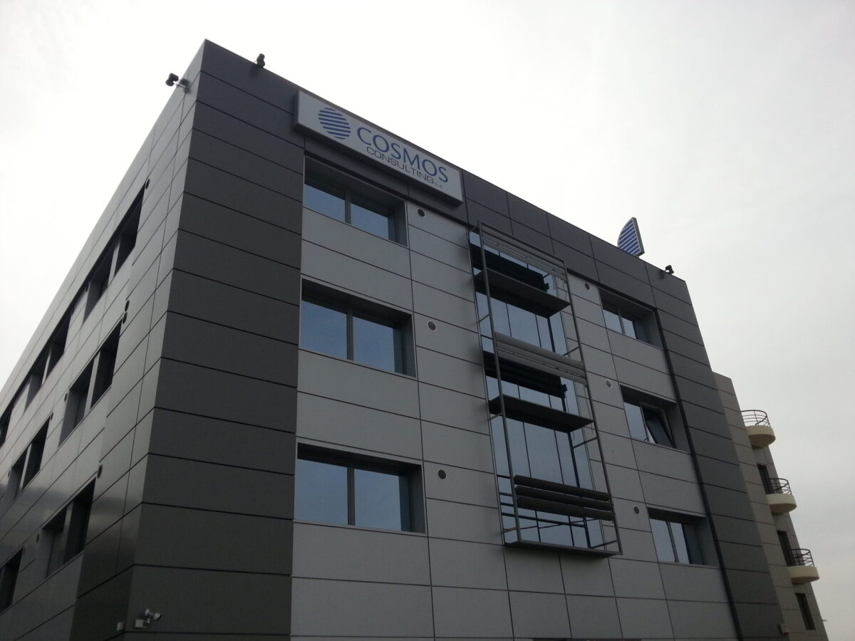 Τι σχεδιάζει η Cosmos Business Systems - Moved.gr