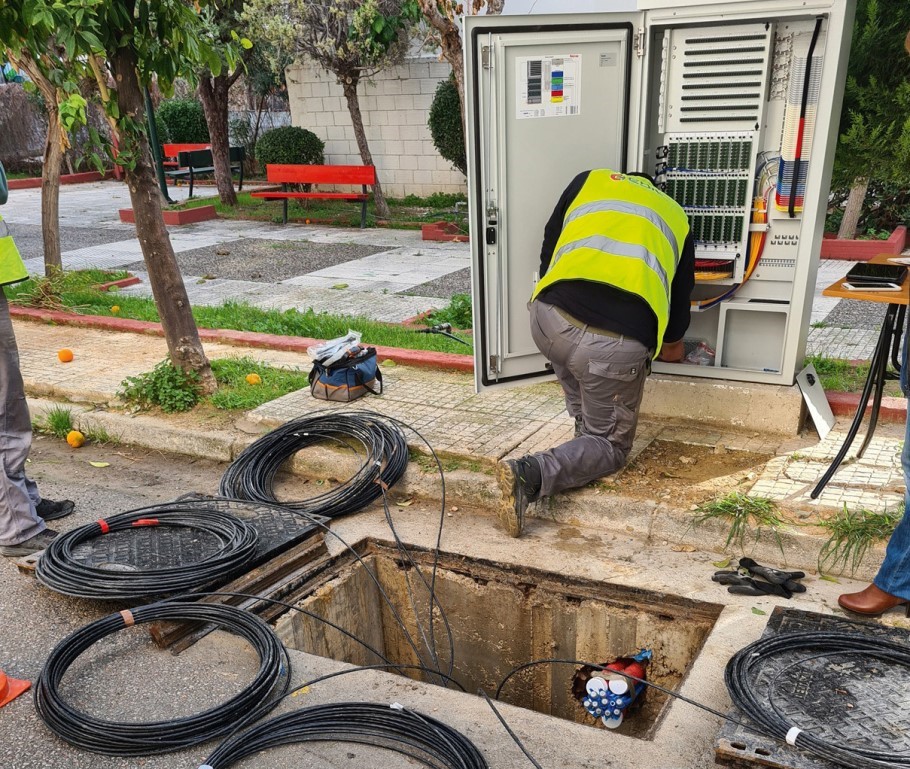 ΔΕΗ FiberGrid: Οπτική ίνα σε 1,7 εκατ. νοικοκυριά το 2025 - Moved.gr