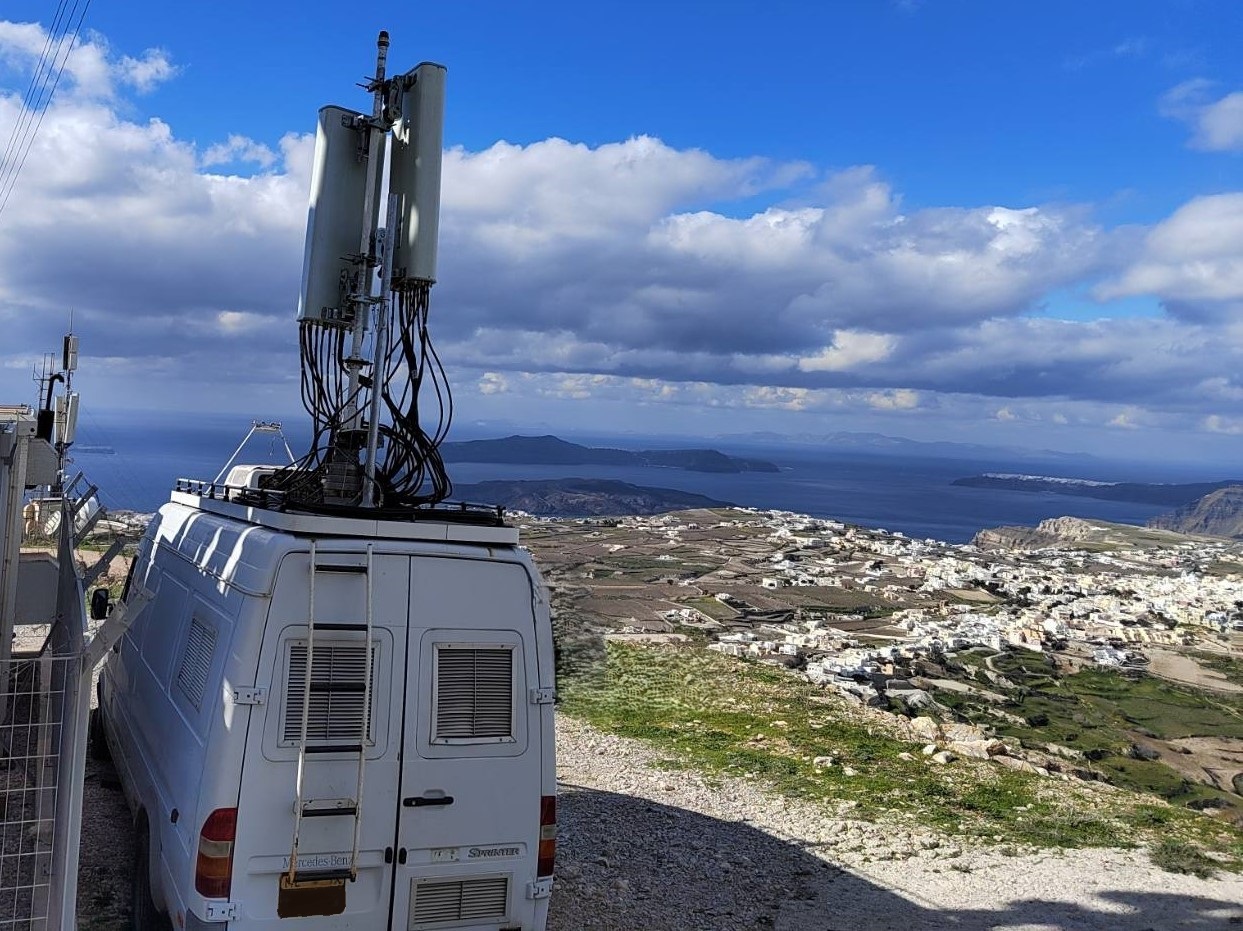 H Cosmote θωρακίζει τις τηλεπικοινωνίες στις Κυκλάδες - Moved.gr